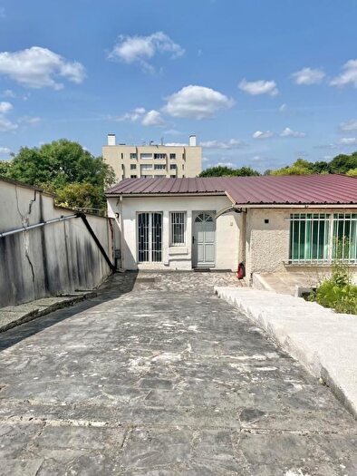 Appartement à vendre - Gagny, Plateau, Franceville - 2 pièces - 1 chambre