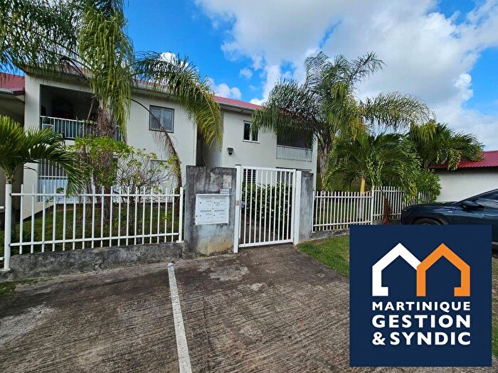 Appartement à louer - Saint-Esprit - 2 pièces - 1 chambre