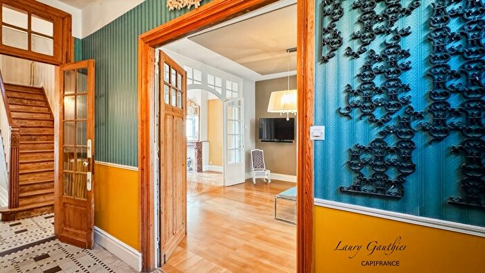 Maison à vendre - Houplines - 6 pièces - 5 chambres