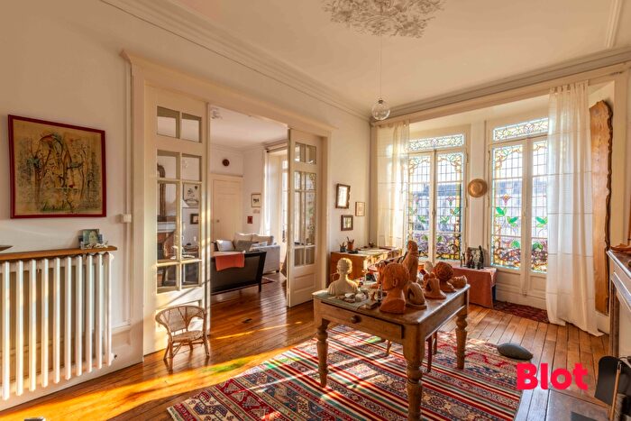 Appartement à vendre - Quartiers Centre, Fougères, Sévigné - 6 pièces - 4 chambres