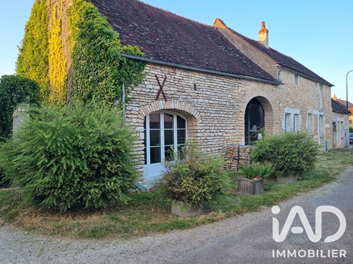Maison 4 pièces à vendre à Saint-Cyr-les-Colons