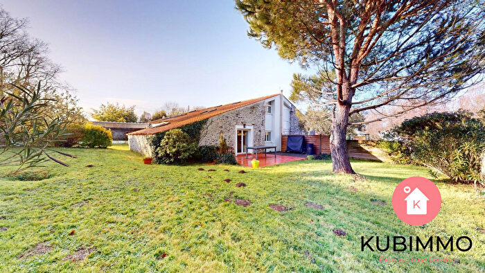 Maison à vendre - Poiroux - 6 pièces - 4 chambres