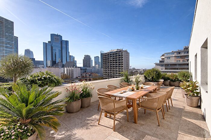 Appartement à vendre - Courbevoie, Gambetta, La Défense - 3 pièces - 2 chambres