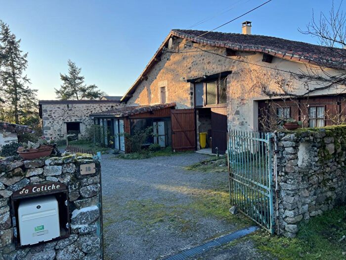 Maison à vendre - Esse - 7 pièces - 4 chambres