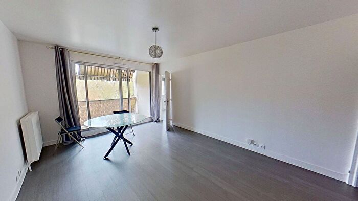 Appartement à louer - Coteaux-Plateau, Champigny-sur-Marne - 4 pièces - 2 chambres