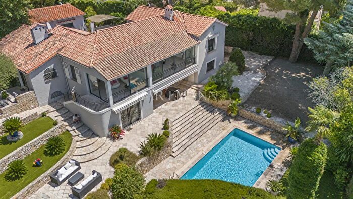 Maison à vendre - Cannes, Californie Pezou - 6 pièces - 5 chambres