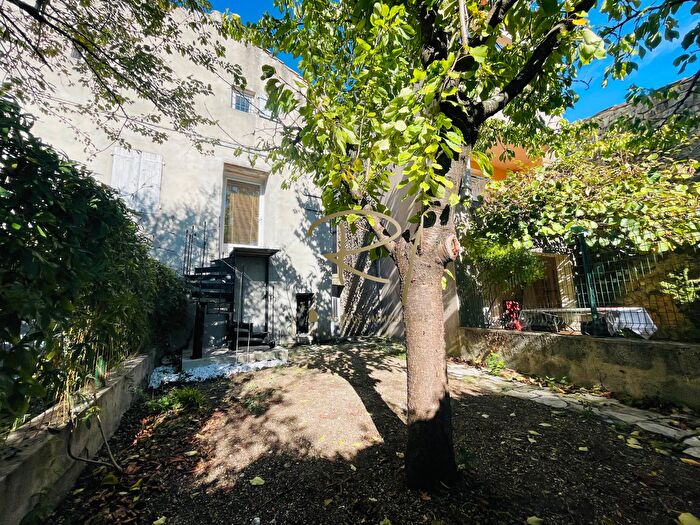 Vallon-Pont-d'Arc : Maison 3 pièces à vendre