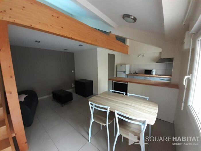 Cournon-d'Auvergne, Centre-ville, Vieux Bourg - Appartement 1 pièce à louer