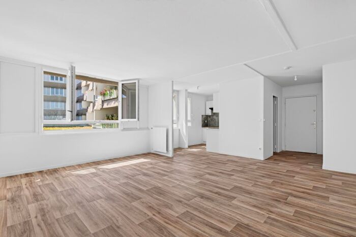 Trappes, Centre-ville, Jaurès, Gare : Appartement 4 pièces à vendre
