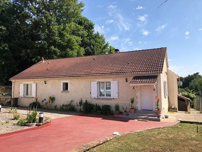Maison à vendre - Bazoches-sur-le-Betz - 5 pièces - 3 chambres