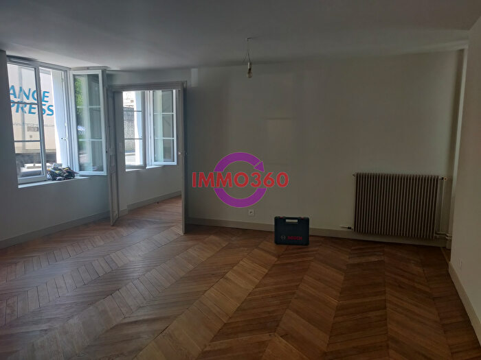 Appartement à louer - Vendôme, Centre-ville, Rochambeau - 3 pièces - 2 chambres
