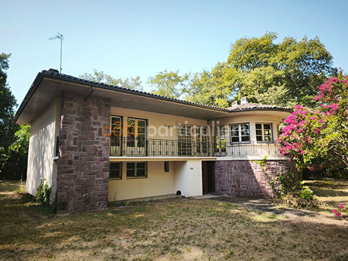 Maison à vendre - Mont-de-Marsan, Saint-Médard - 8 pièces - 6 chambres