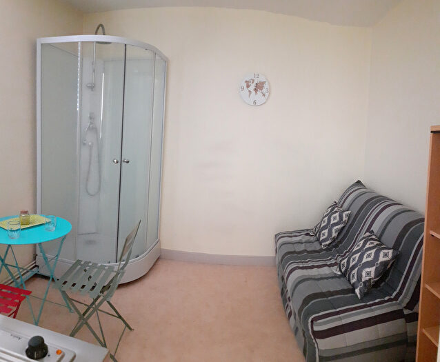 Appartement à louer - Aurillac, Centre-ville - 1 pièce