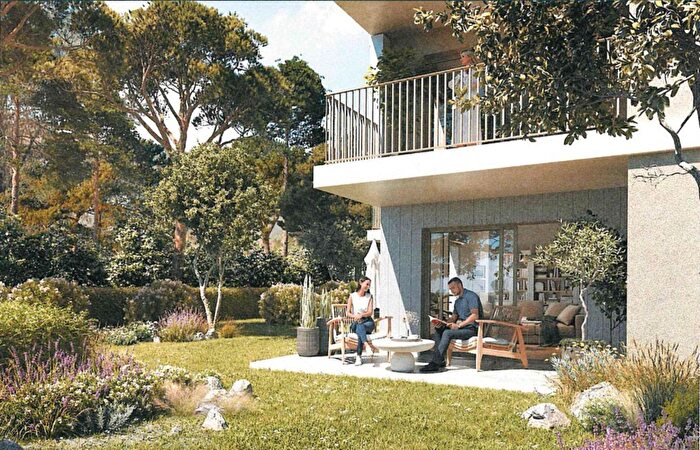 Appartement à vendre - Antibes, Antibes-les-Pins, Trianon, Le Fournel, Peyregoue - 2 pièces - 1 chambre