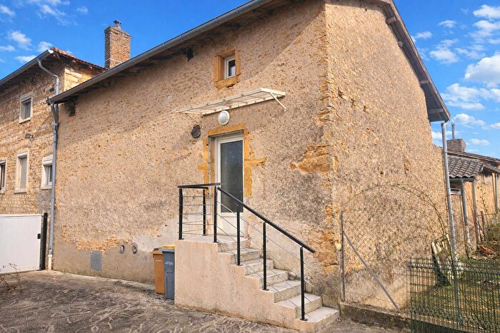 Maison à louer - Liergues - 3 pièces - 2 chambres