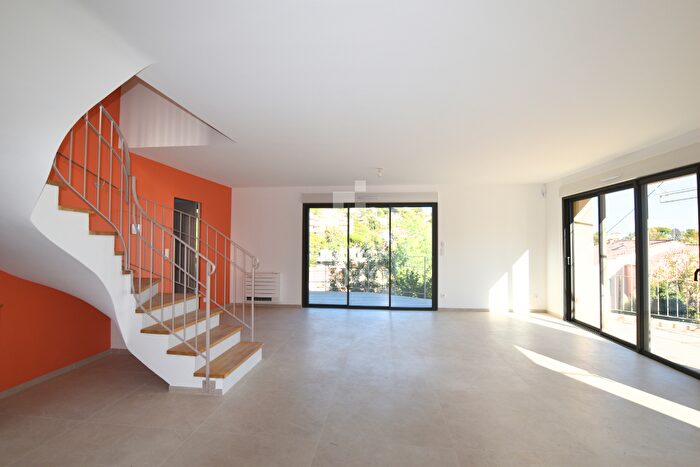 Maison à vendre - Hyères, Pyanet - 4 pièces - 3 chambres