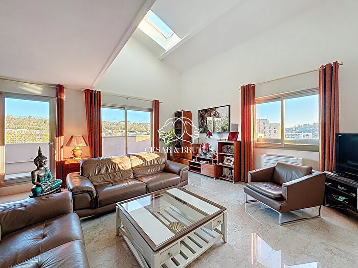 Appartement à vendre - Lyon e , Croix Rousse, Saône - 4 pièces - 3 chambres