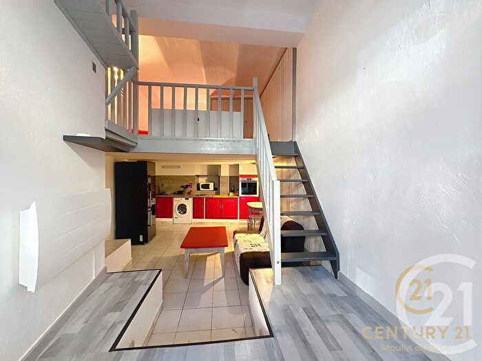 Appartement à louer - Grasse, Magagnosc, Saint-Mathieu - 1 pièce