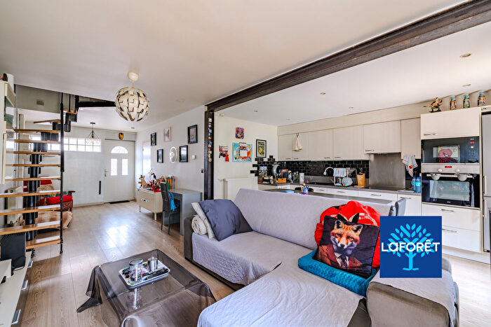 Maison à vendre - Puiseux-en-France - 5 pièces - 3 chambres