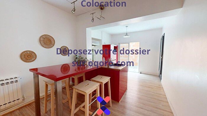 Maison à louer - Gravières-Gravette-Beaulieu-Lagrue-Plaisance, Cenon - 10 pièces - 9 chambres