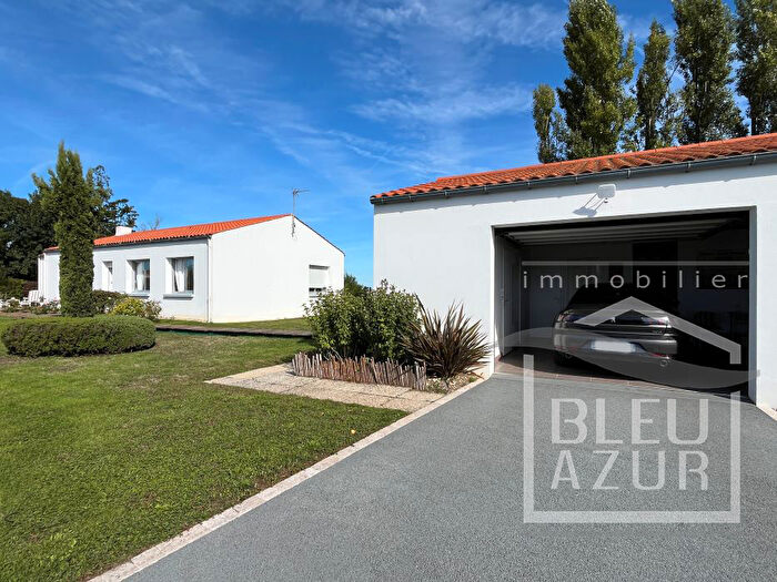 Maison à vendre - Champagné-les-Marais - 6 pièces - 4 chambres