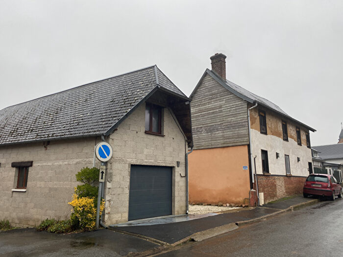 Maison à vendre - Hornoy-le-Bourg - 8 pièces - 6 chambres