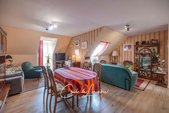 Appartement à vendre - Landivisiau - 3 pièces - 2 chambres