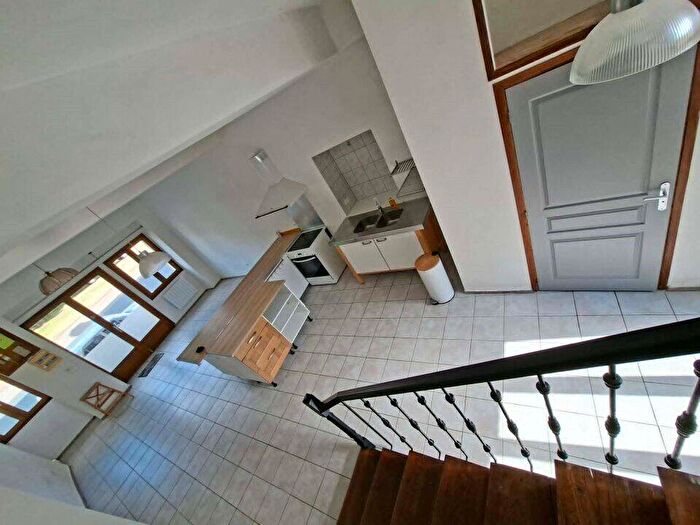 Villefranche-dAllier : Maison 4 pièces à louer