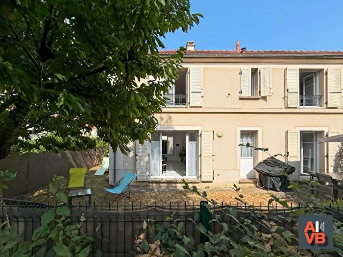 Bussy-Saint-Georges - Maison 5 pièces à vendre