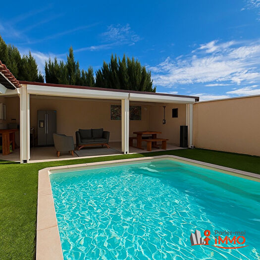 Maison 6 pièces à Montverdun, à vendre
