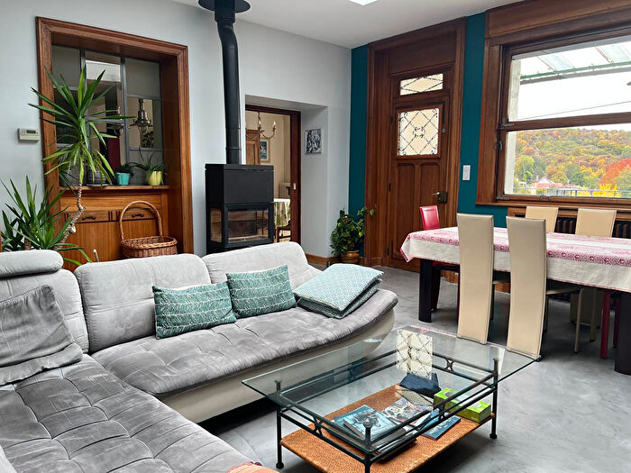 Maison 7 pièces à Besançon, Velotte, à vendre