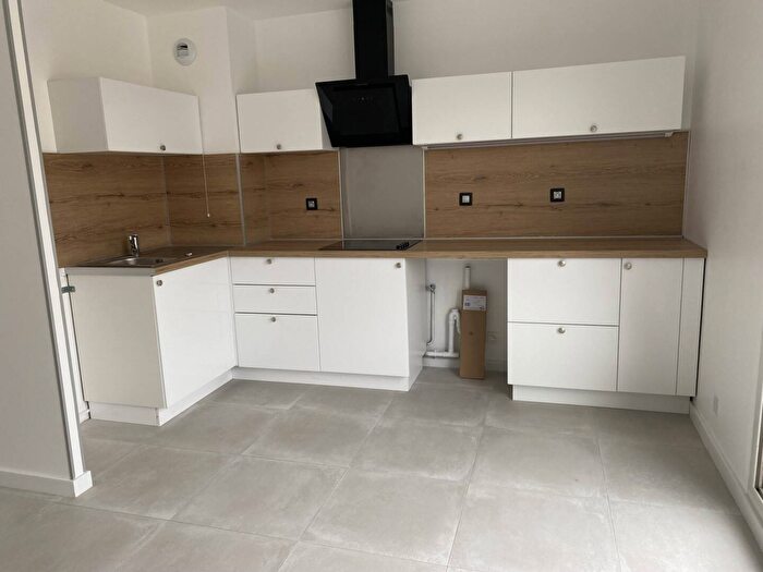 Appartement à louer - Villeparisis - 3 pièces - 2 chambres