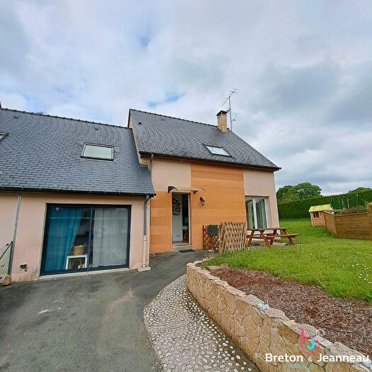 Maison à vendre - Lassay-les-Châteaux - 5 pièces - 4 chambres