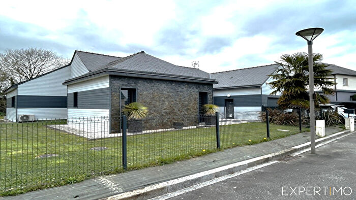 Maison à vendre - Bais - 8 pièces - 6 chambres