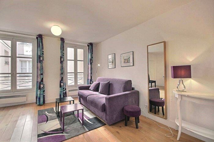 Appartement à louer - Saint Germain des Prés, Paris ème arrondissement - 1 pièce