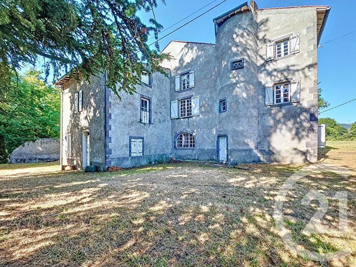 Maison 8 pièces à vendre à Mozac