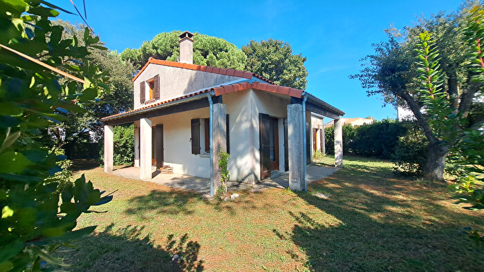 Maison à vendre - Saint-Palais-sur-Mer - 6 pièces - 5 chambres