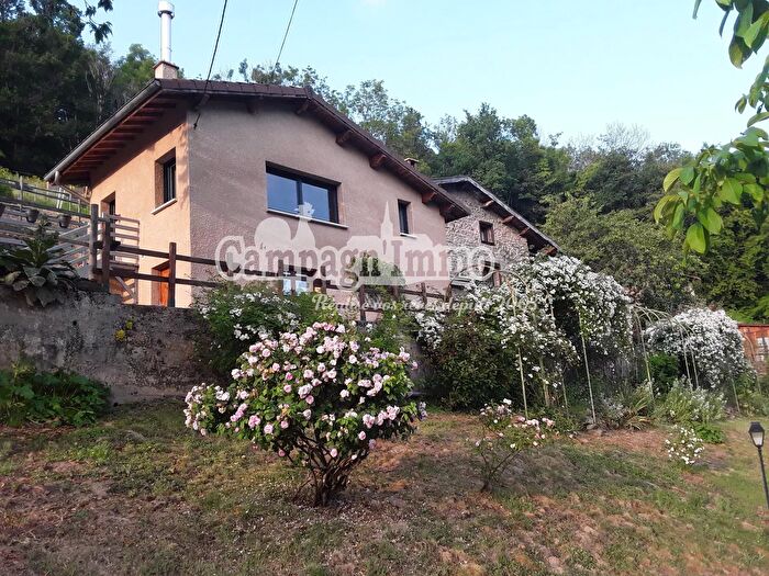 Maison 5 pièces à vendre à Sainte-Colombe-sur-Gand