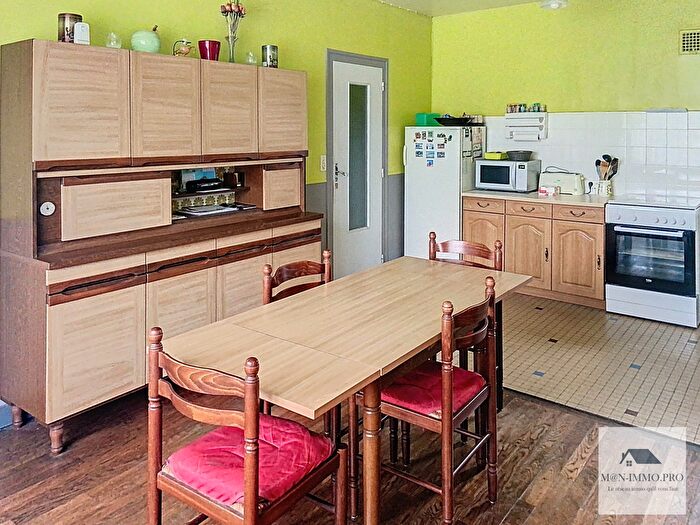 Maison à vendre - Saint-Marc-le-Blanc - 6 pièces - 4 chambres