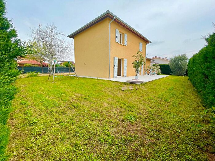 Beaurepaire : Maison 4 pièces à vendre
