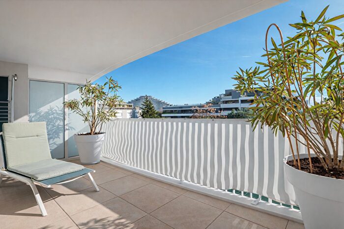 Appartement à vendre - Villeneuve-Loubet, Les Hauts de Vaugrenier, Les Maurettes, Vaugrenier - 3 pièces - 2 chambres