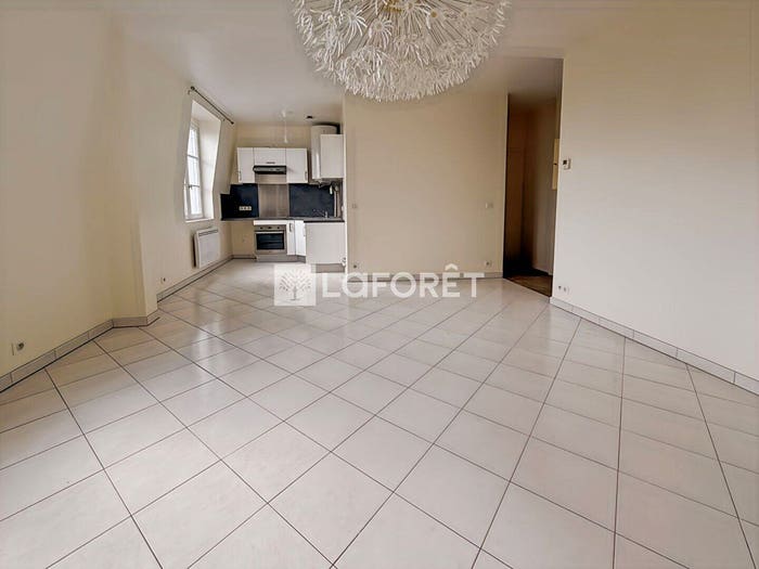 Appartement 3 pièces à Centre-Hôtel de Ville, Chantilly, à louer