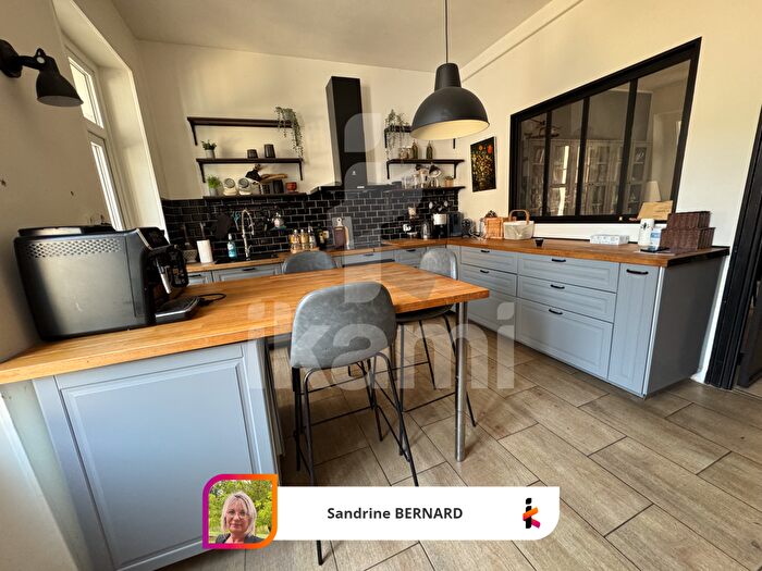 Maison à vendre - Romorantin-Lanthenay, Bourgeau - 5 pièces - 4 chambres