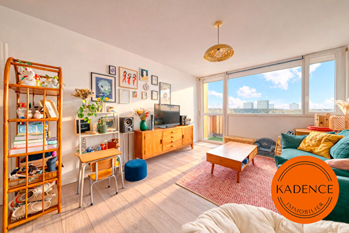 Appartement à vendre - Quartiers Sud-Ouest, Alma - 4 pièces - 3 chambres