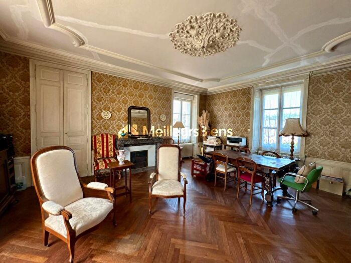 Maison à vendre - Renazé - 9 pièces - 5 chambres