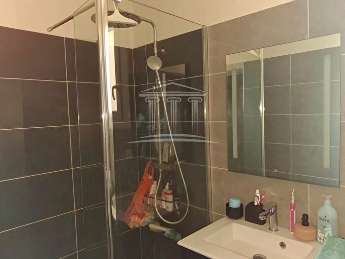 Sorgues, Centre-ville : Appartement 3 pièces à louer