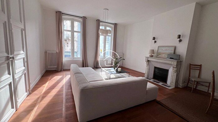 Appartement à louer - Centre Ville, Vendôme - 4 pièces - 2 chambres