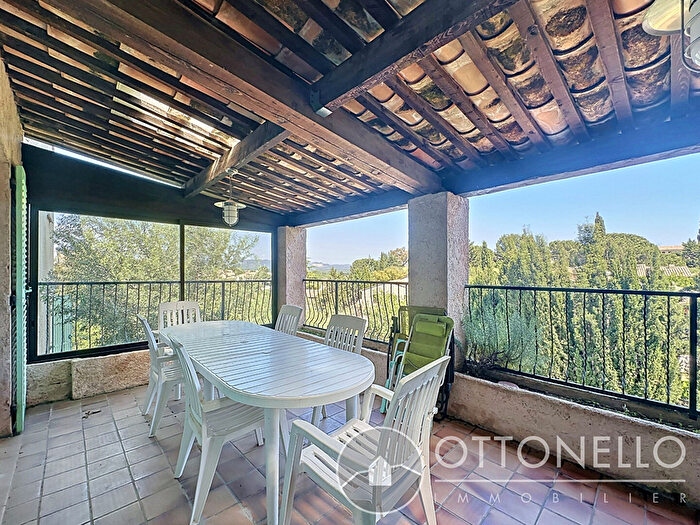 Maison 6 pièces à vendre à Roquebrune-sur-Argens, Village