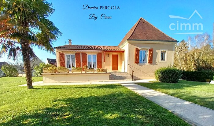 Maison à vendre - Montignac - 5 pièces - 3 chambres