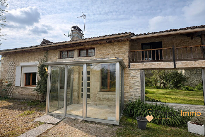 Maison 8 pièces à Éclance, à vendre